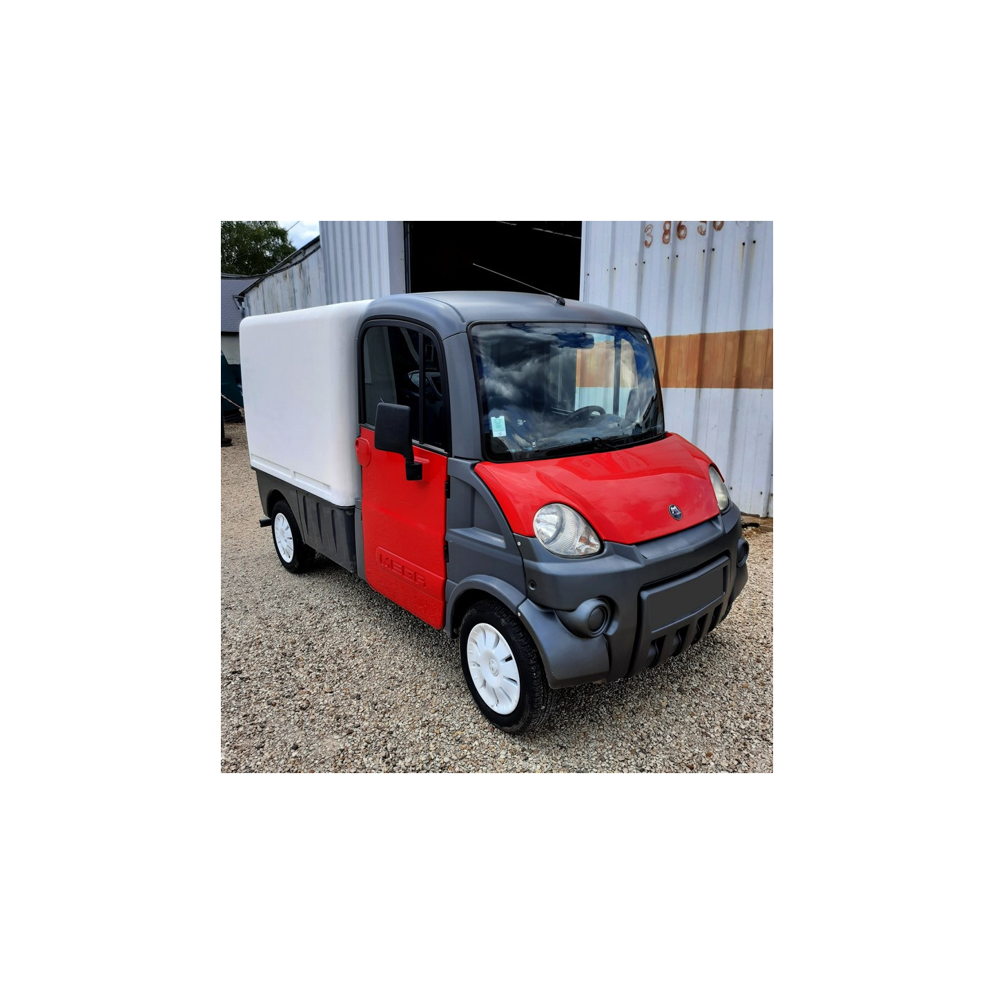 Aixam Méga voiture sans permis d'occasion pas cher Garage Top VSP